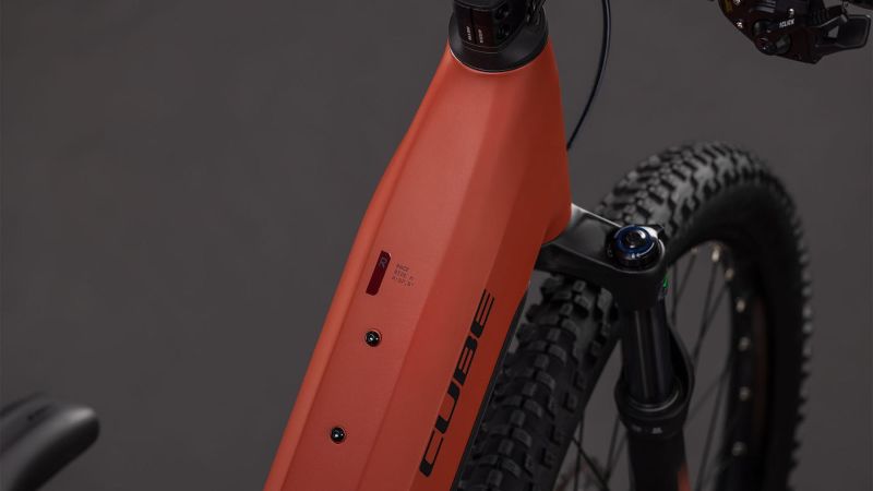 Cube Reaction Hybrid Race 800 amber´n´black 2026 – Easy Entry